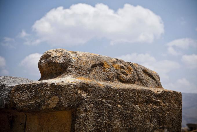 La sculpture lithique inca - LamaQuipu